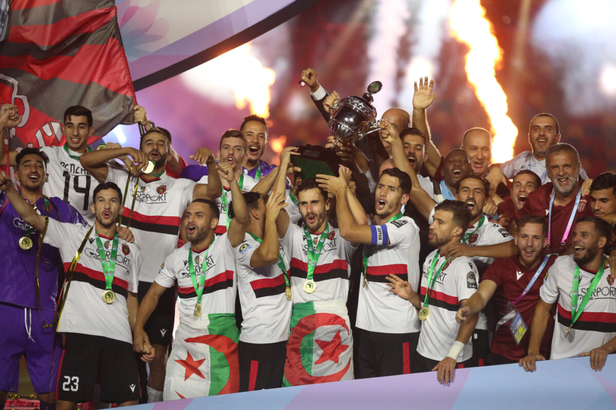 Supercoupe de la CAF : l'USM Alger fait sensation et décroche un sacre ...