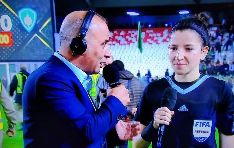 Algérie : 1ère femme arbitre, Ghada Mehat vise le Mondial masculin