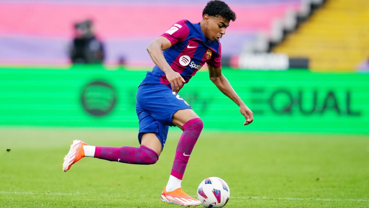 Modise advises Orlando Pirates sensation Mofokeng on which Barcelona ...