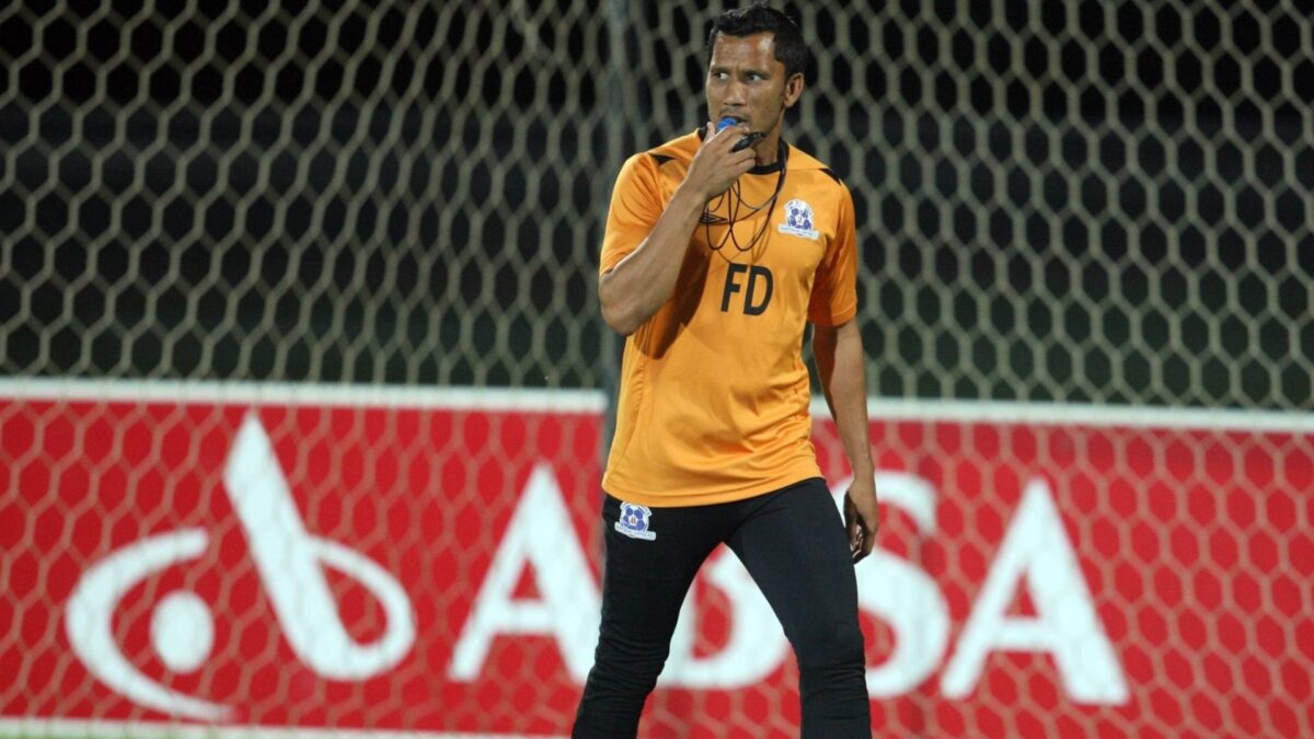 Fadlu Davids explains why Orlando Pirates can challenge Sundowns for ...